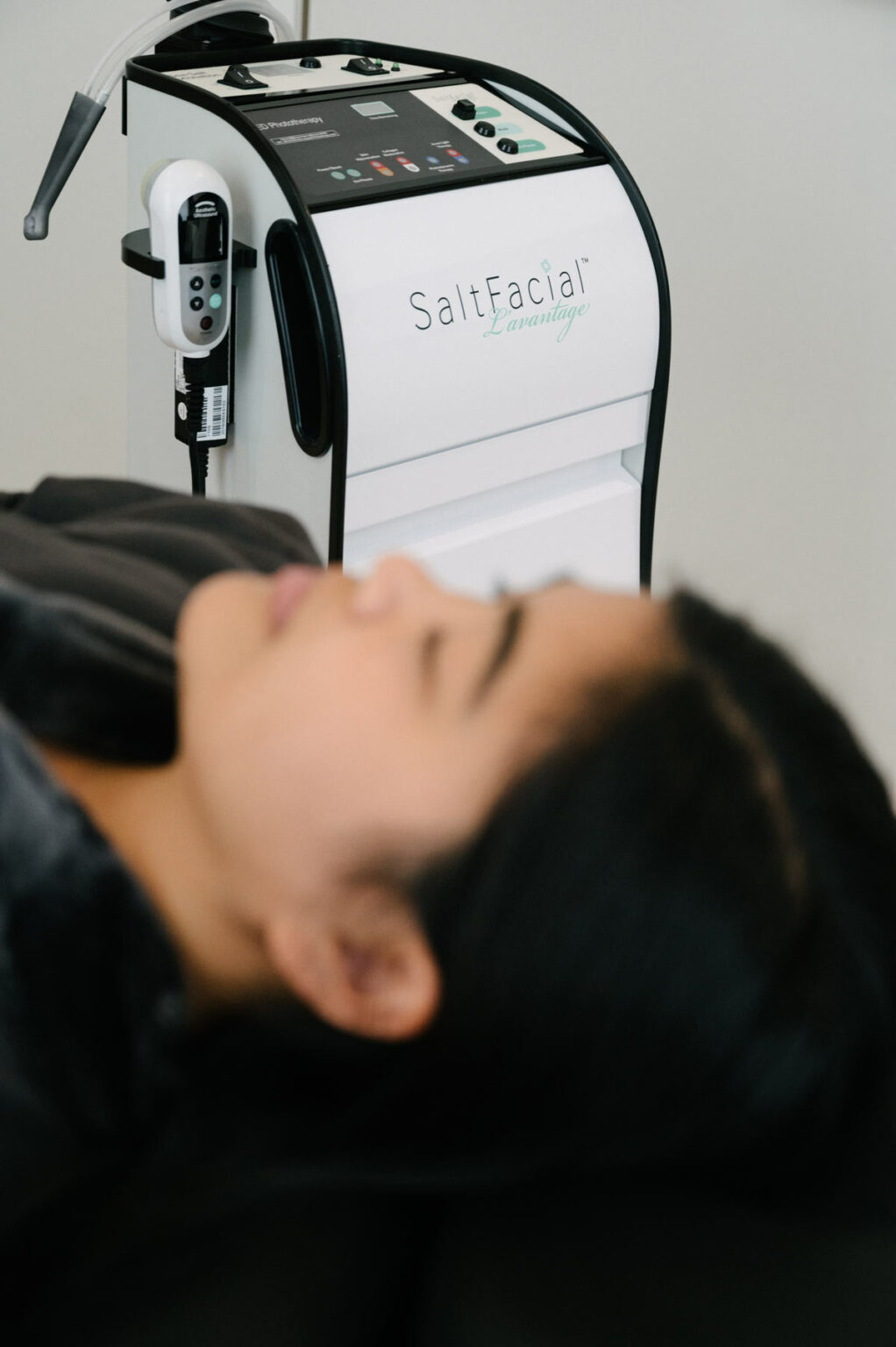 The Salt Facial – Form Medical Aesthetics